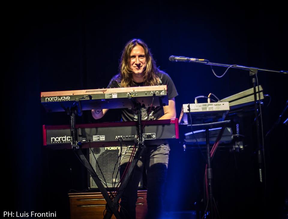 Rata Blanca Olavarria: Galería Danilo Moschen