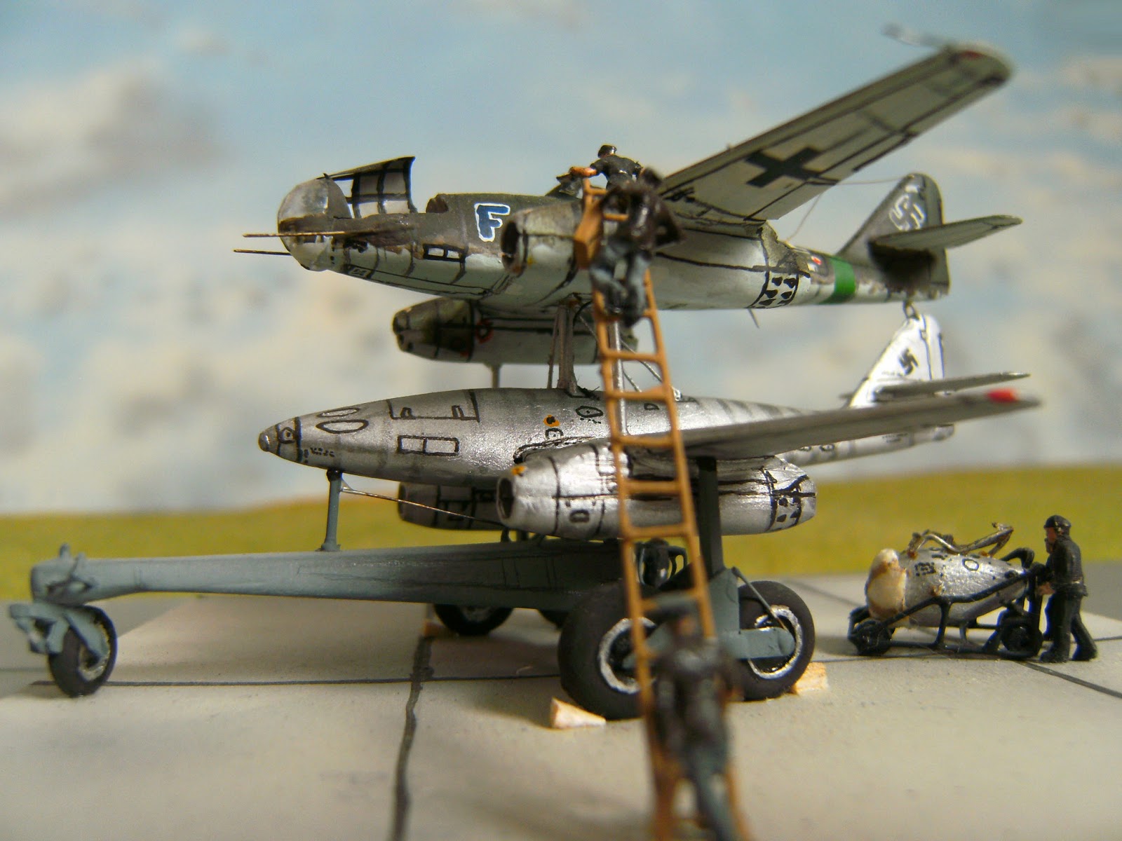 Happyscale-Modellbau: Messerschmitt Me 262 Mistel - REVELL 1/144