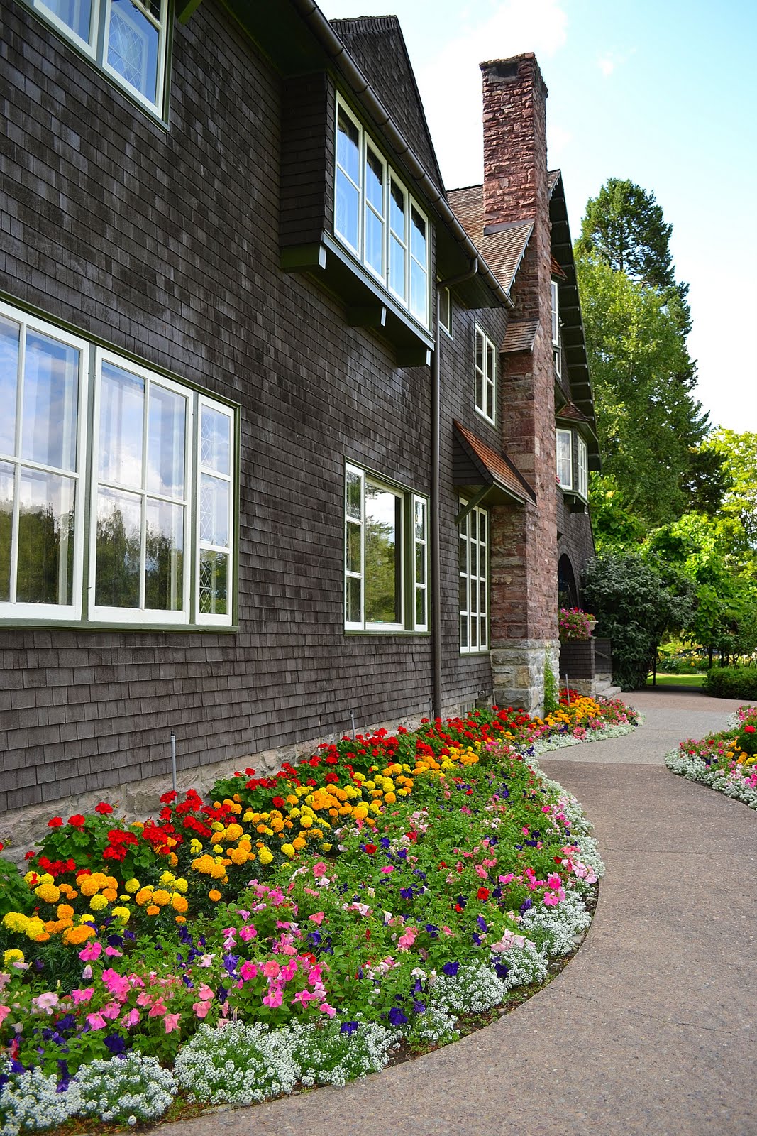 Family, Frugality 'n Food: The Conrad Mansion - Kalispell, Montana