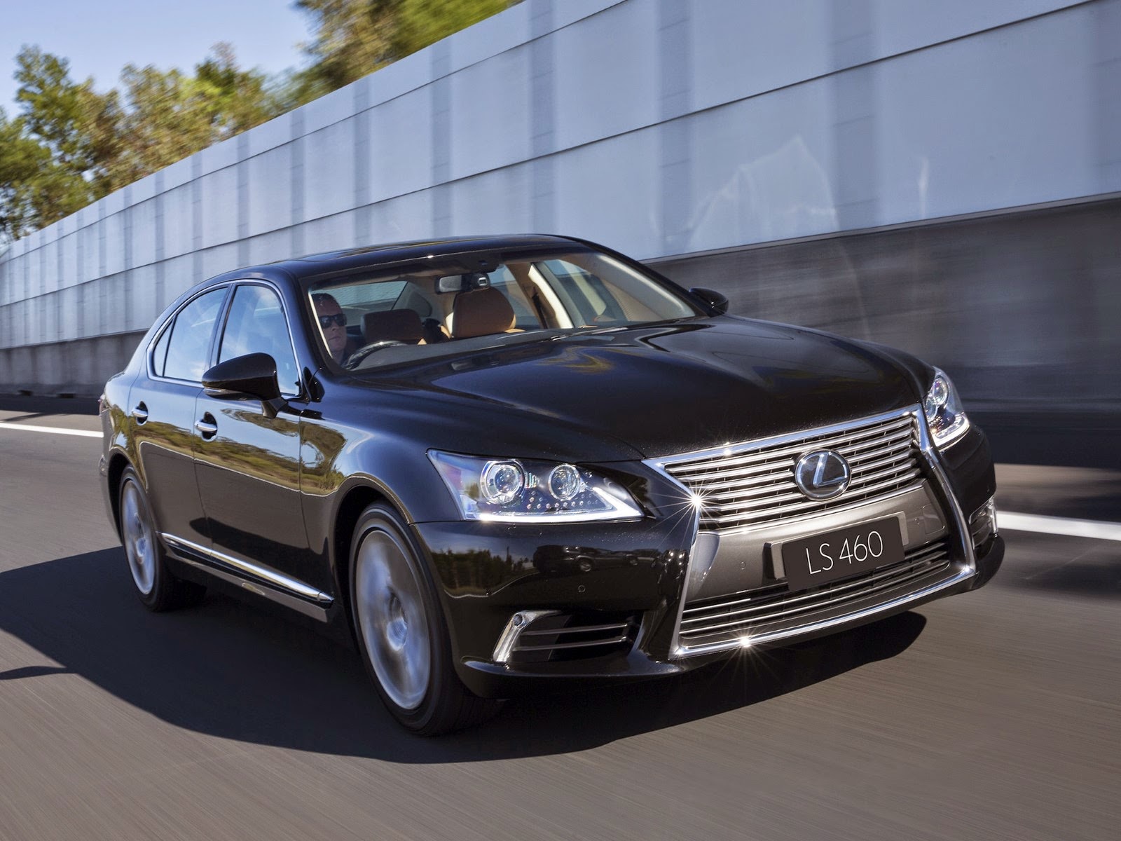 #43 Lexus LS 460 – Advanced, striking and powerful - Jeep Cars 007