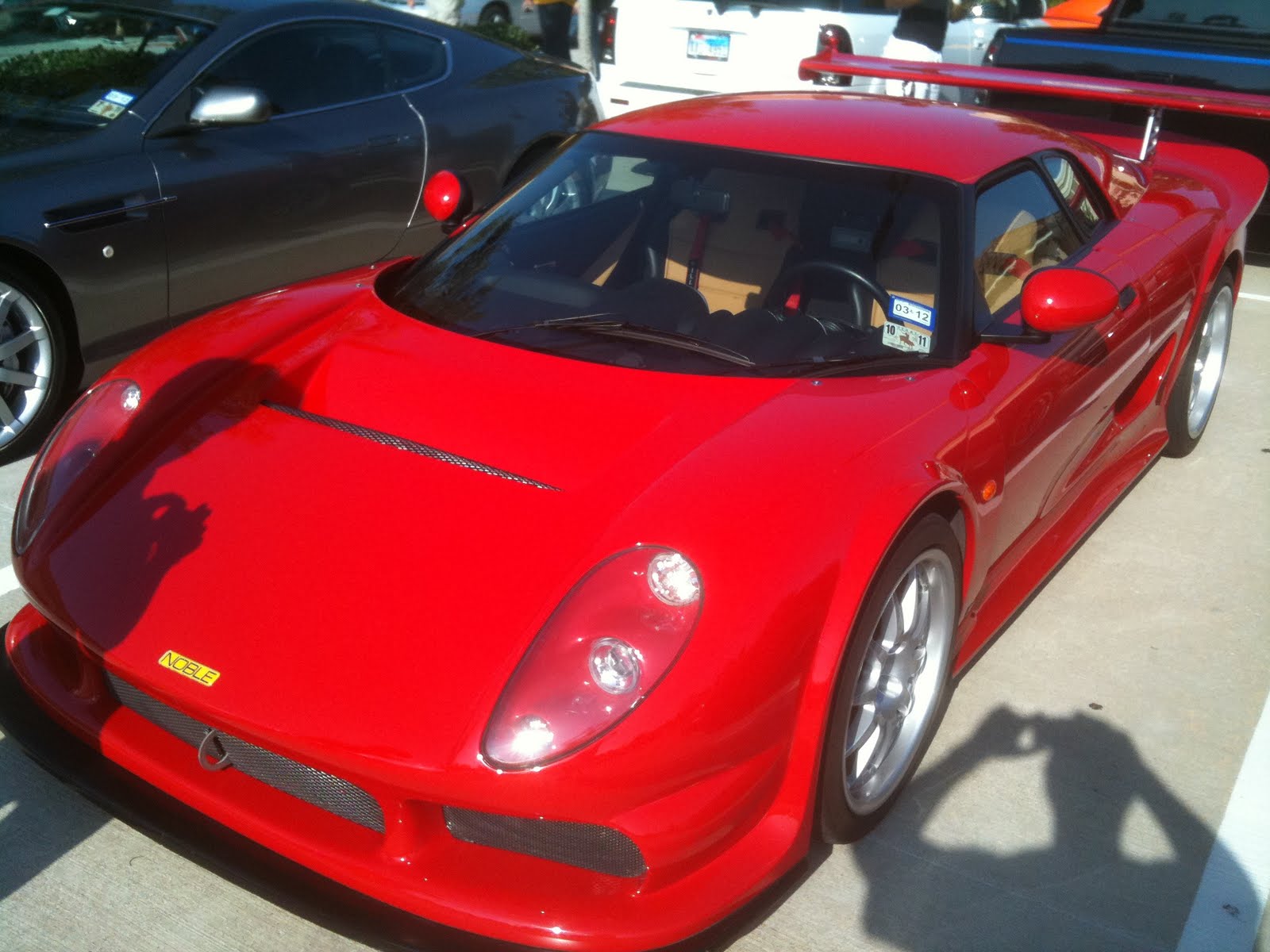 --CarJunkie's Car Review--: First Impression: Noble M12 GTO 3R