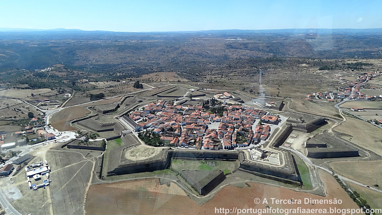 A Terceira Dimensão: Almeida