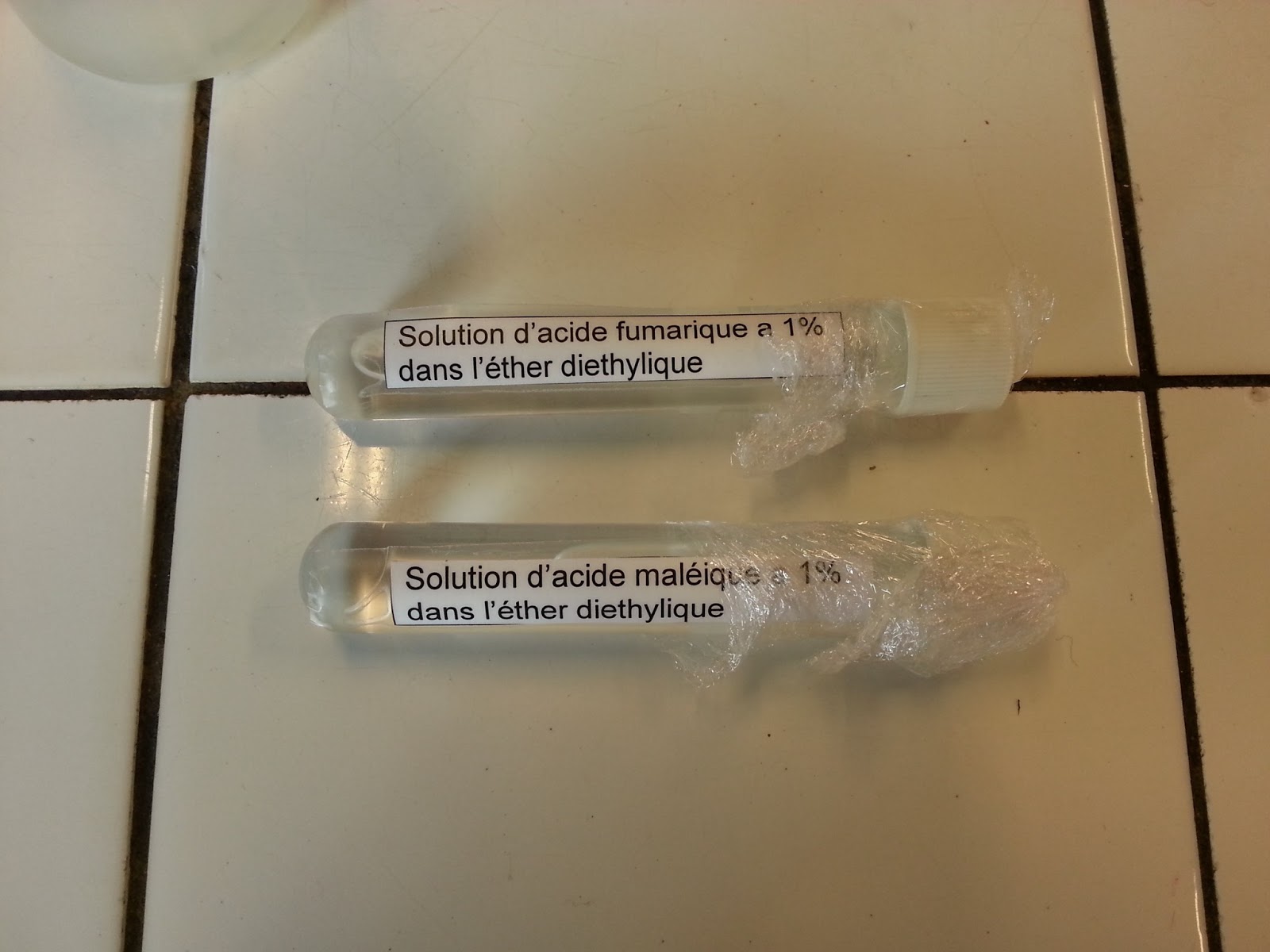 TP Terminale S: TP de Chimie 3 : Acide Maléique et Fumarique