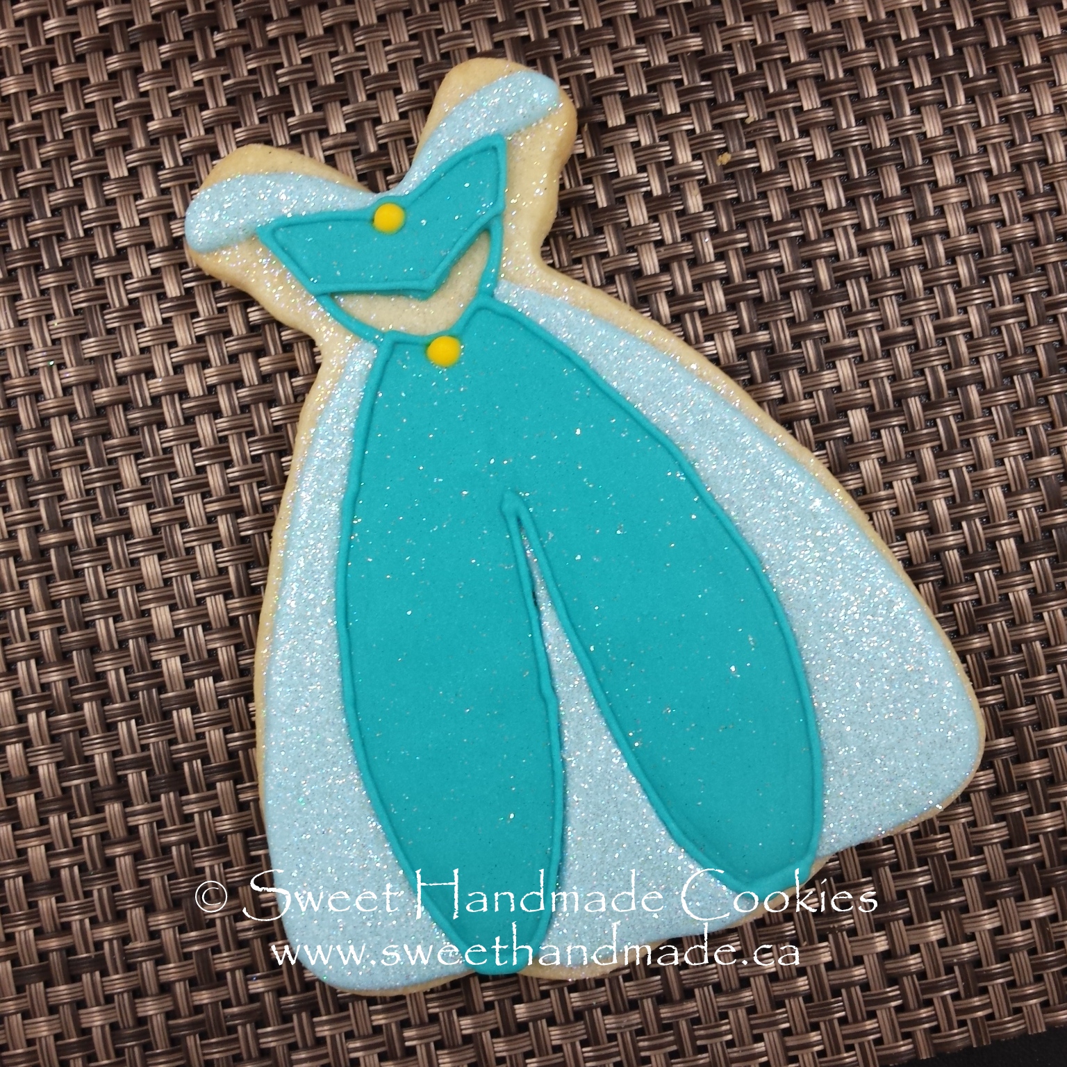 Sweet Handmade Cookies: Princess Dress Cookies