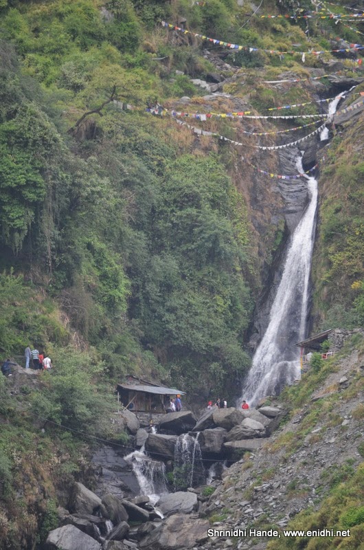 Bhagsunag temple and falls, McLeod Gunj [Updated] - eNidhi India Travel ...