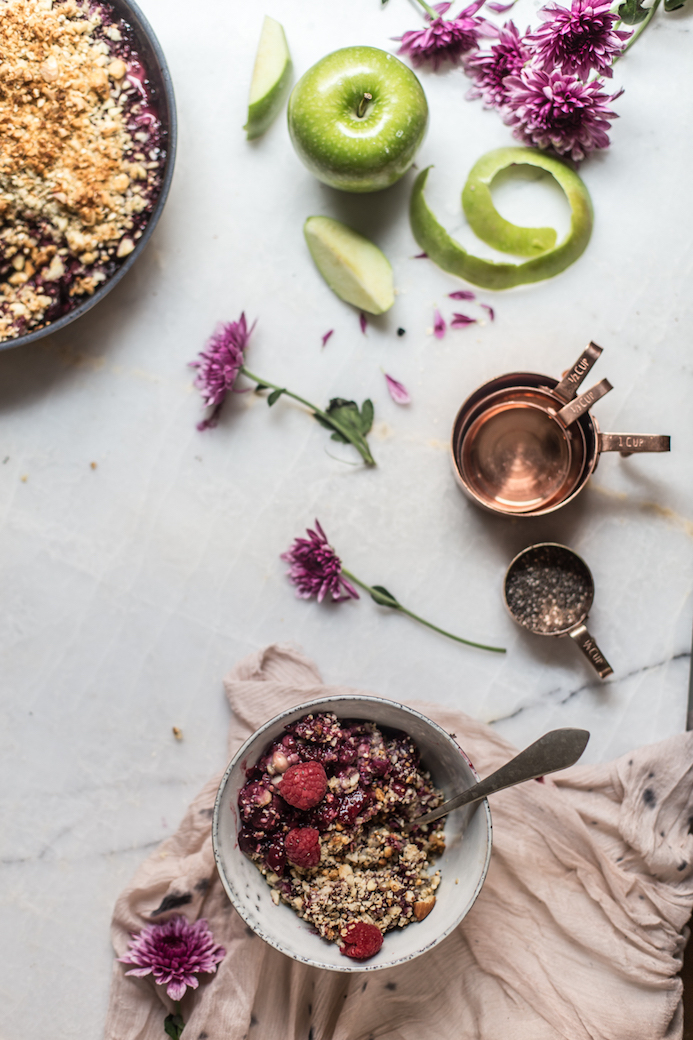 La Cocina de Carolina: Crumble de quinoa con manzana, frutos rojos y coco