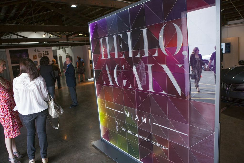 The Fashionable Esq: Lincoln Motors Hello Again Tour, Miami