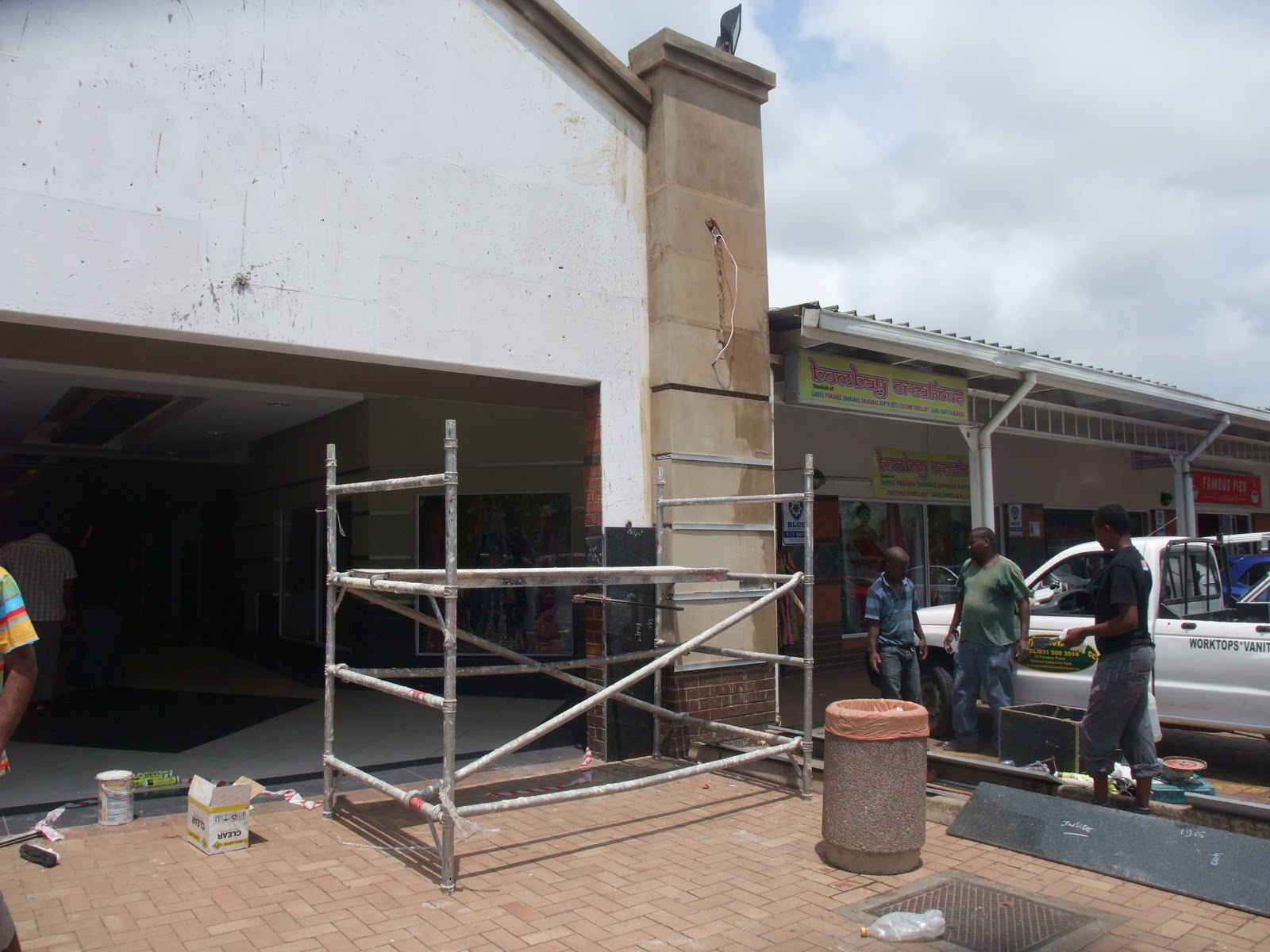 WOWHAUS: MOUNT EDGECOMBE PLAZA