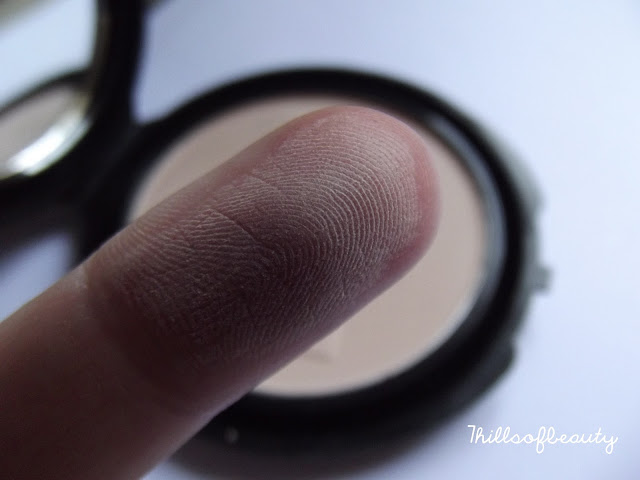 NYC Smooth Skin Pressed Face Powder | 7 hills of beauty