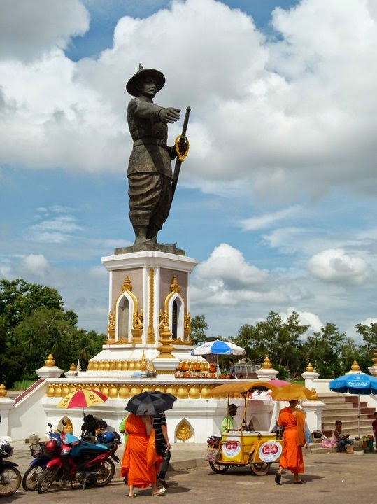 Travel - Posh Backpacking around South East Asia - Roses and Rolltops