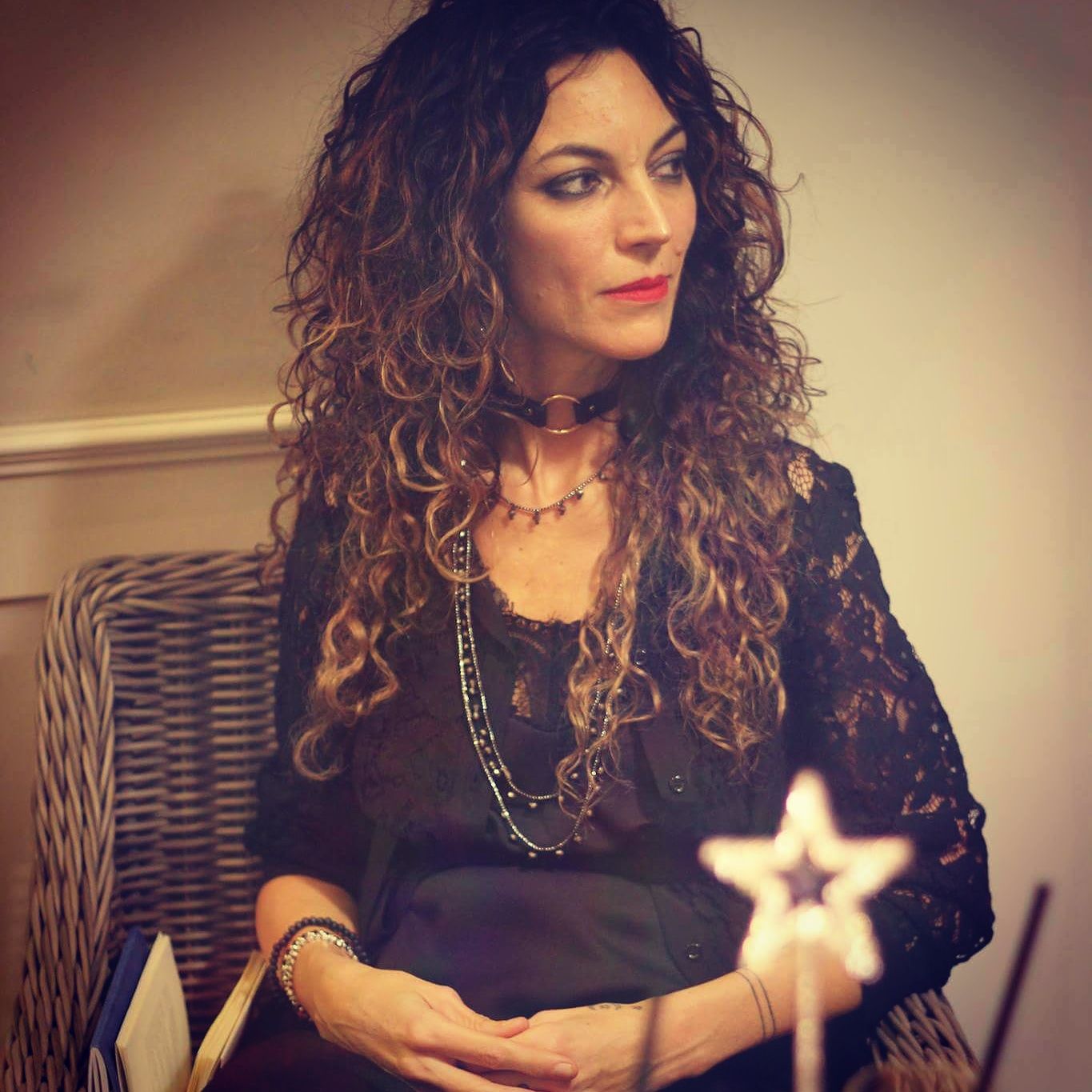 Spocchiosamente Ilare: Il surrealismo di Francesca Viola Mazzoni