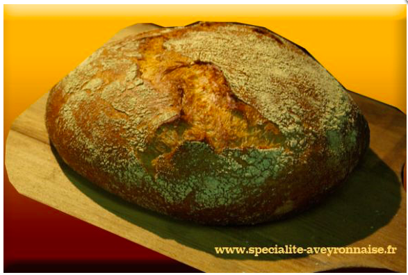 specialites-aveyronnaises: tourte de pain à la farine de meule