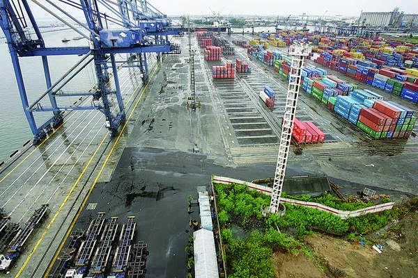 Terminal Peti Kemas Koja (TPK Koja) | Foto Foto Berbicara