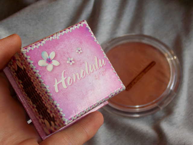 ROKENDROLKA: Matowy Bronzer Honolulu by W7