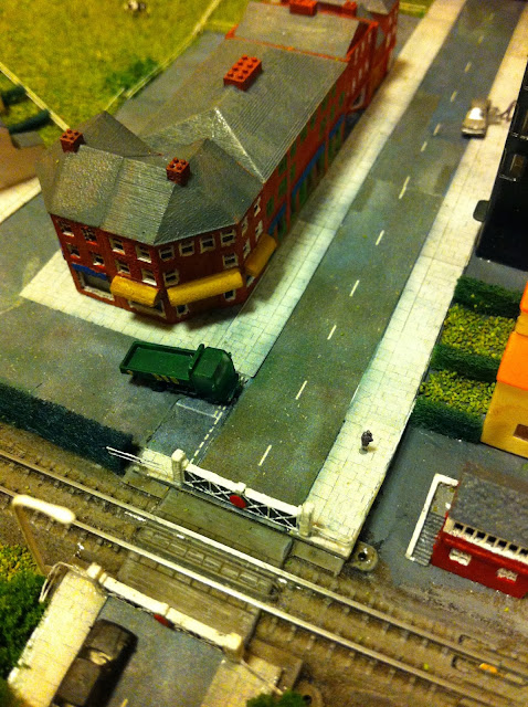 Tiny T-Gauge Trains: The Layout is effectively FINISHED!!!!! Hurray!!