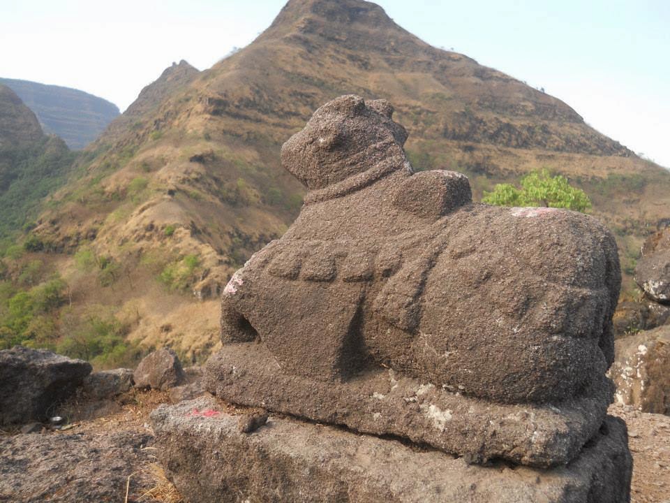 TMI: Trek from Chandragad to Arthur seat (via Dhawalya Ghat) & visit to ...