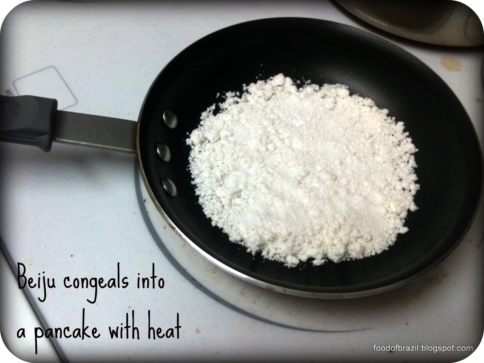 Food of Brazil: Tapioca Baiana: Yucca Starch Empanadas