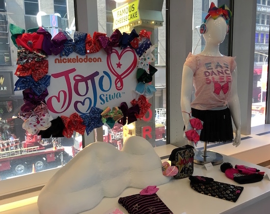 NickALive!: Nickelodeon Unveils Holiday Products Lineup