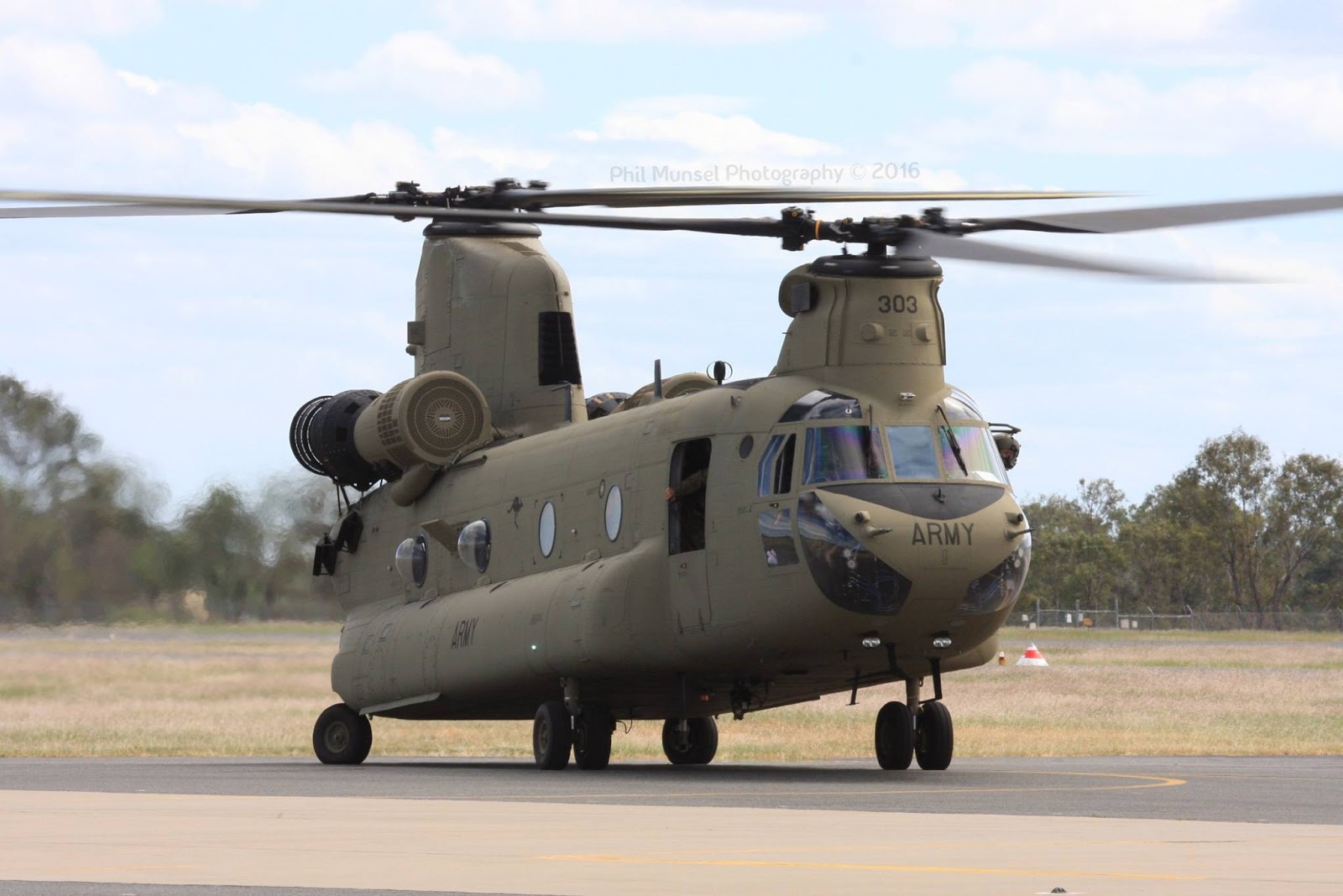Air Queensland.blogspot: Australian Army Boeing CH-47 Chinook medium ...