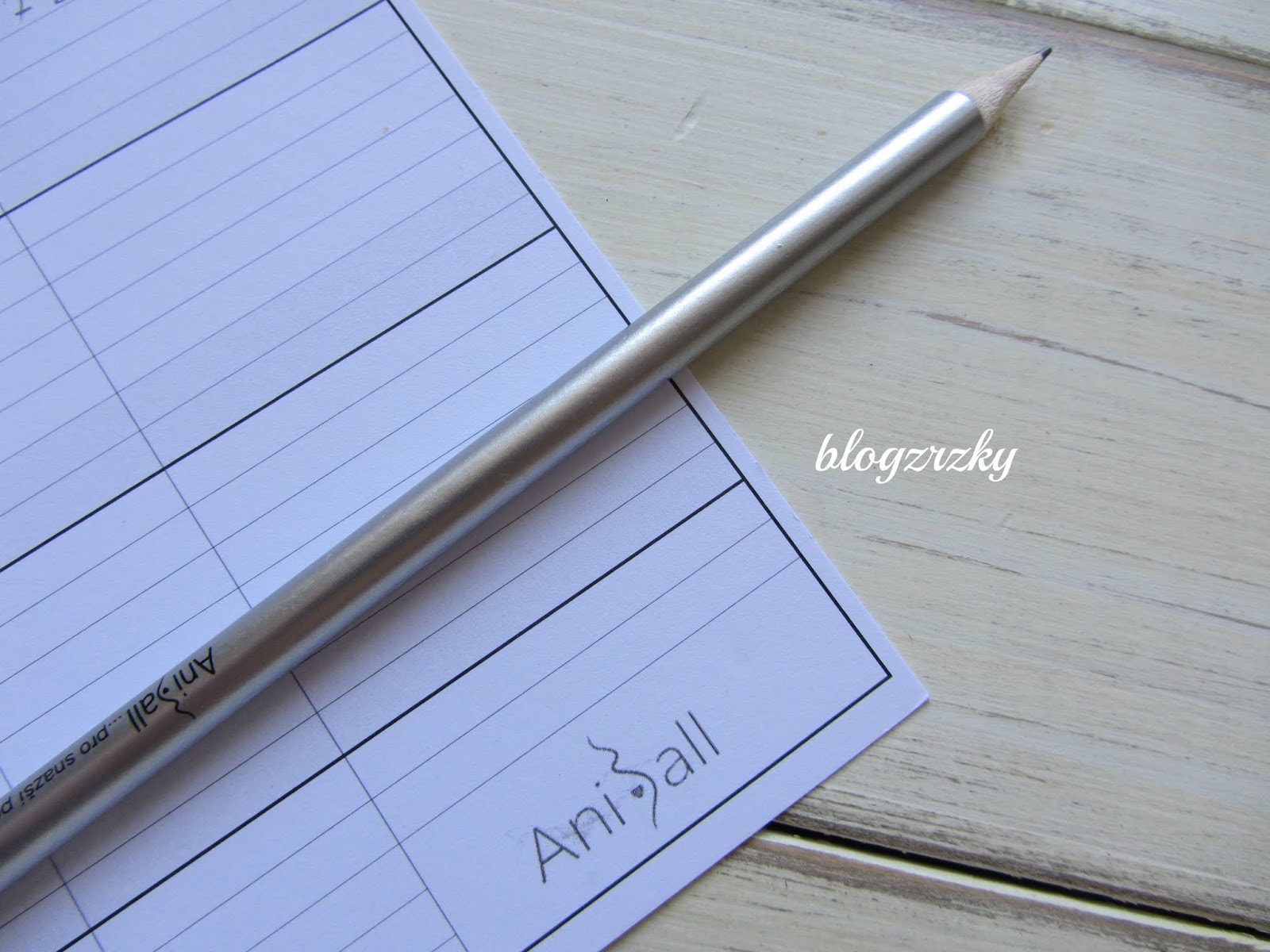 Blog Zrzky: Aniball. Balónek pomocník