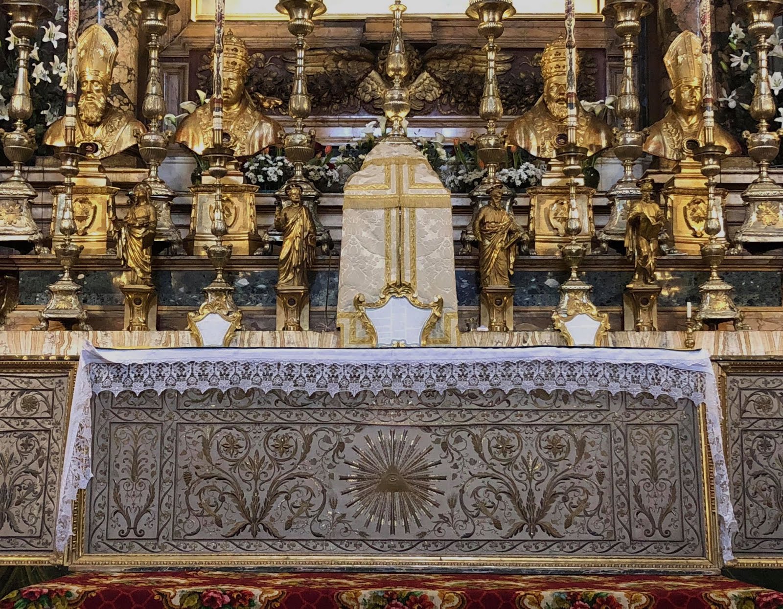 The Textiles of the Altar, Its Vessels and the Sanctuary - Part 2 of 2 ...