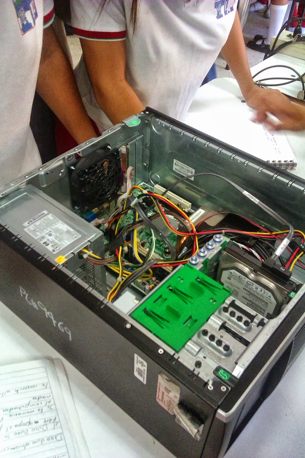 Mantenimiento De Computadores: PASOS PARA HACER EL MANTENIMIENTO AL EQUIPO