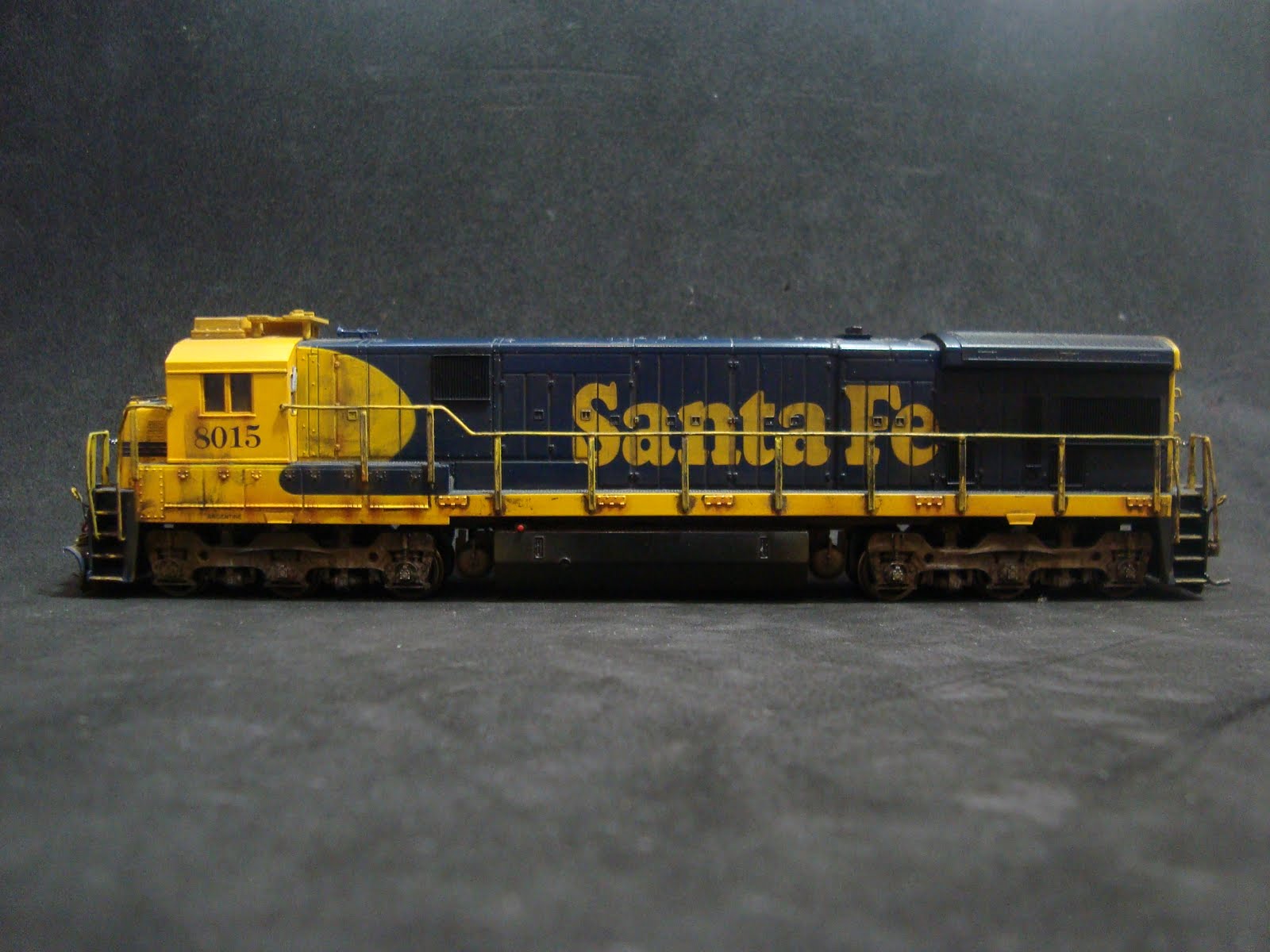 SFTRENS Ferromodelismo HO DCC: Locomotiva GE C30-7 ATSF 8015 BLUEBONNET ...