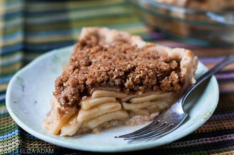 Notes From My Food Diary Apple Pie With Oatmeal Crumb Topping notes-from-my-food-diary-apple-pie-with-oatmeal-crumb-topping