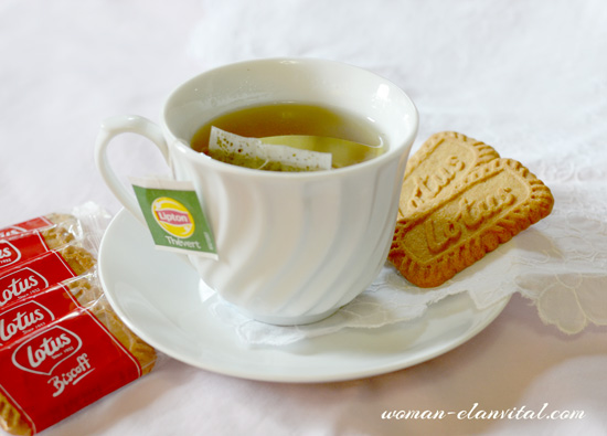 5 DELICIOUS IDEAS HOW TO ENJOY LOTUS BISCOFF BISCUITS AT HOME - Woman ...