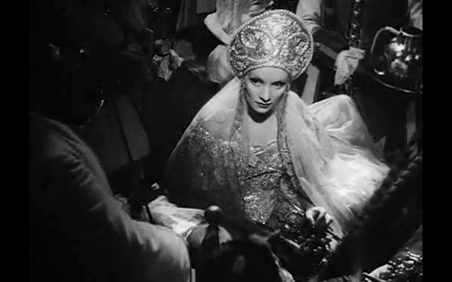 Scarlet Empress - M.Dietrich | Черно-белое, Белая фотография, Черно ...