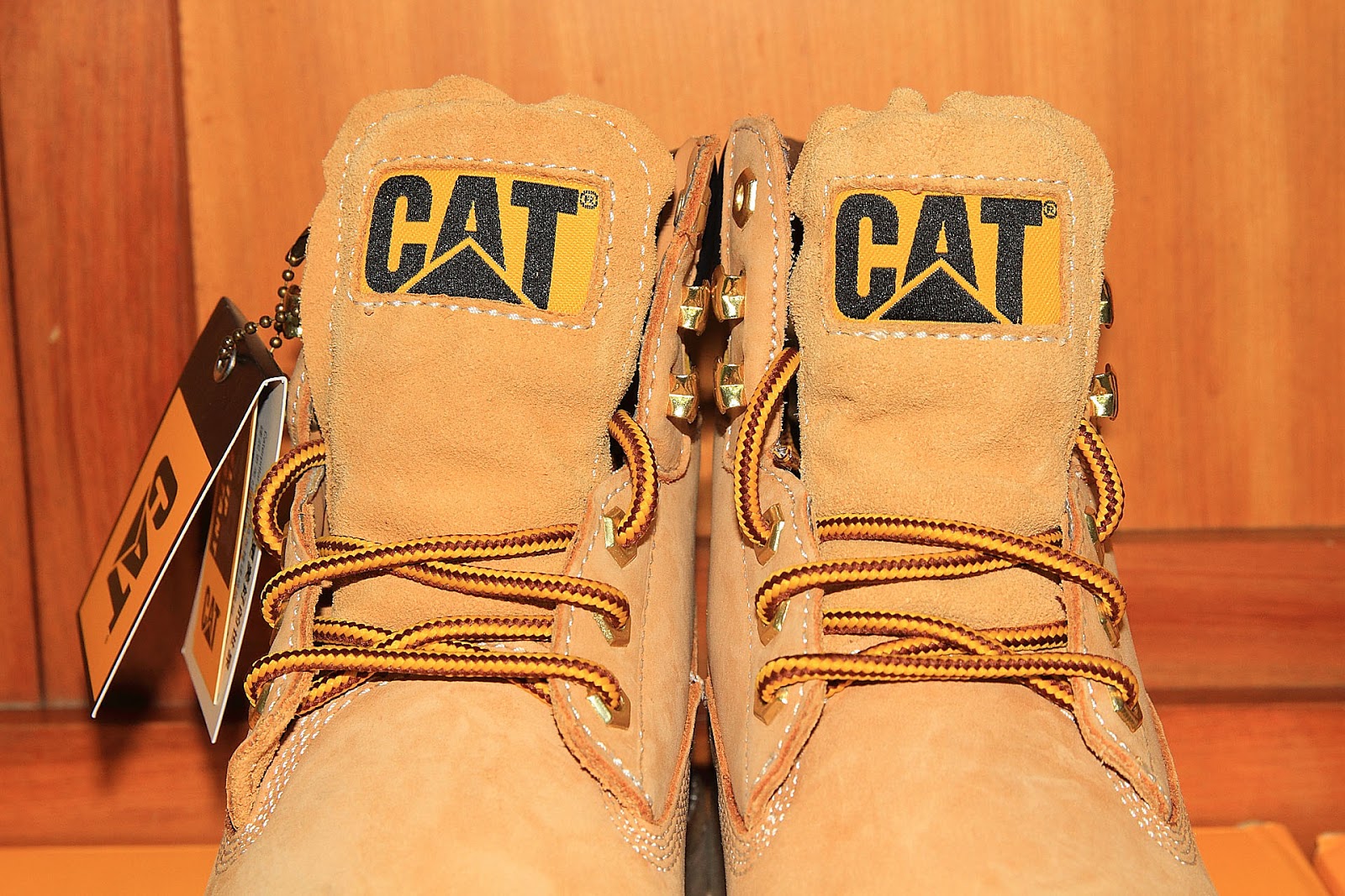 免費軟體資訊: 「敗家日記」CATERPILLAR (CAT) 取代 Timberland 經典黃靴