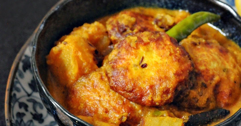 A Homemaker's Diary: Chana'r Kofta (Bengali style Cottage cheese ...