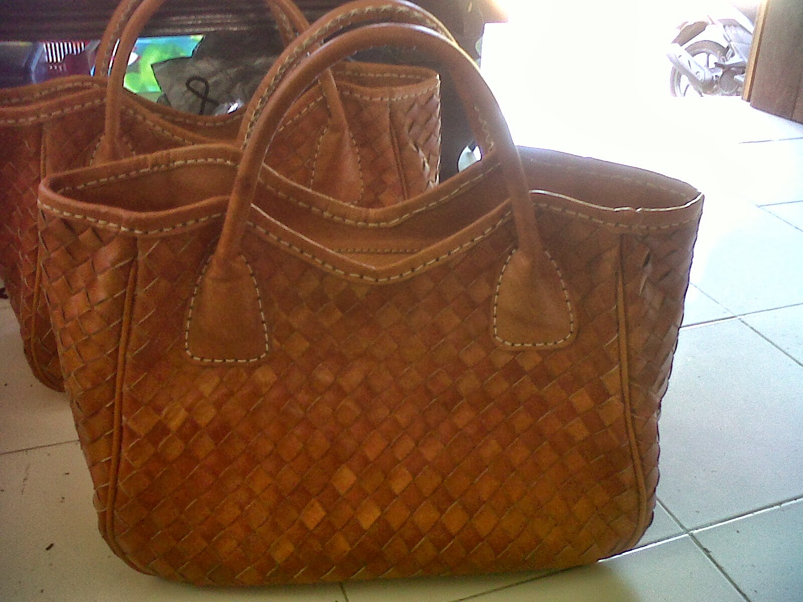 Tas Kulit Anyam Webe - Tas Kulit Cantik Bali