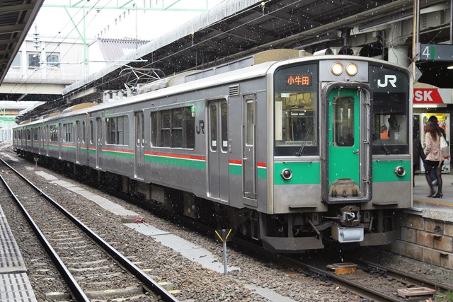 Tokyo Railway Labyrinth: EMU 701, Standard Commuter Train in the Tohoku ...