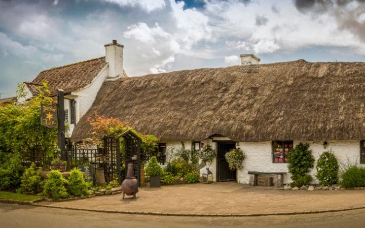 Mjolnir Magazine: THE ENGLISH INN AND HOW TO CREATE A PIONEER LITTLE EUROPE