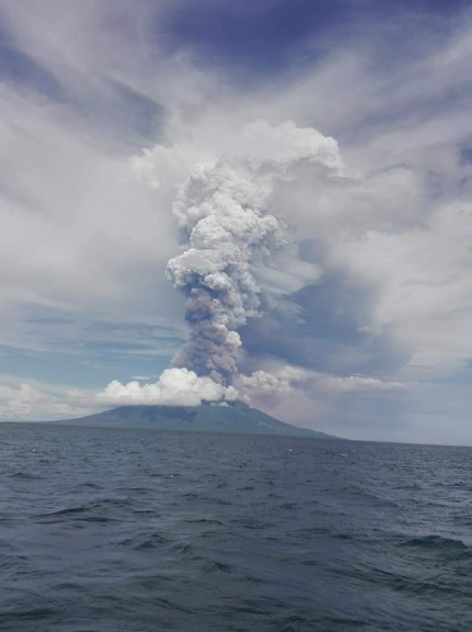 Sciency Thoughts: Eruptions on Manam Motu, Papua New Guinea.