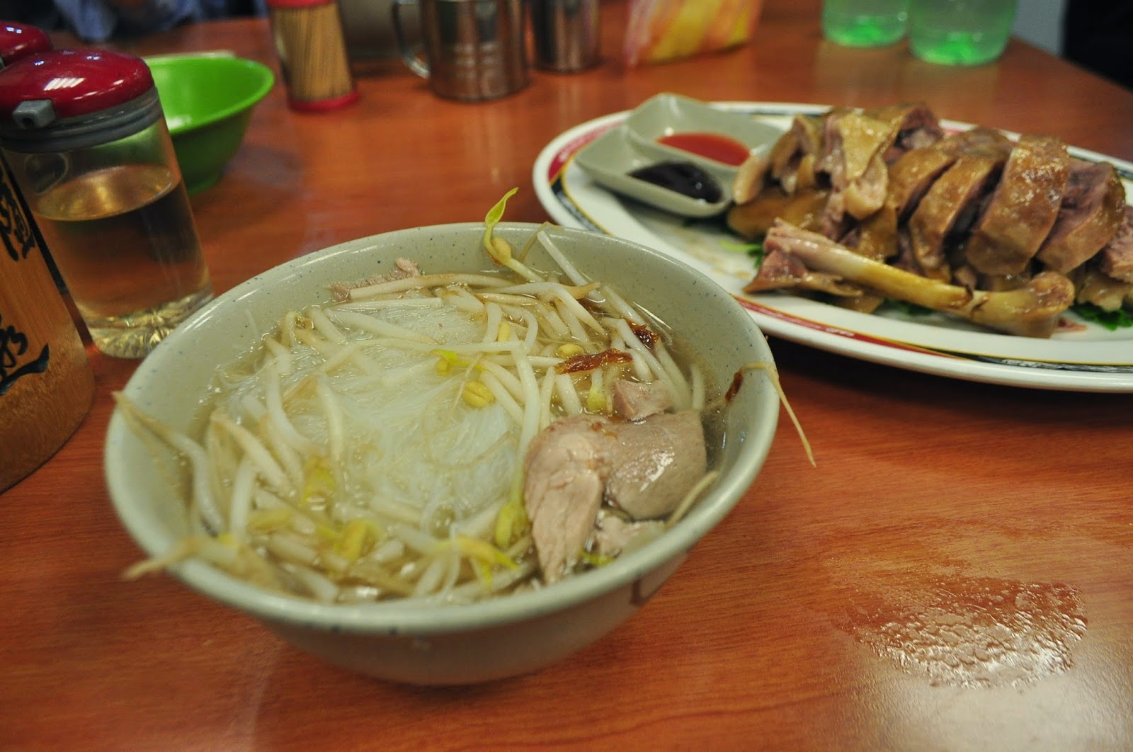 m4sh3d: Ximending - Ya Rou Bian 鴨肉扁, Taiwan