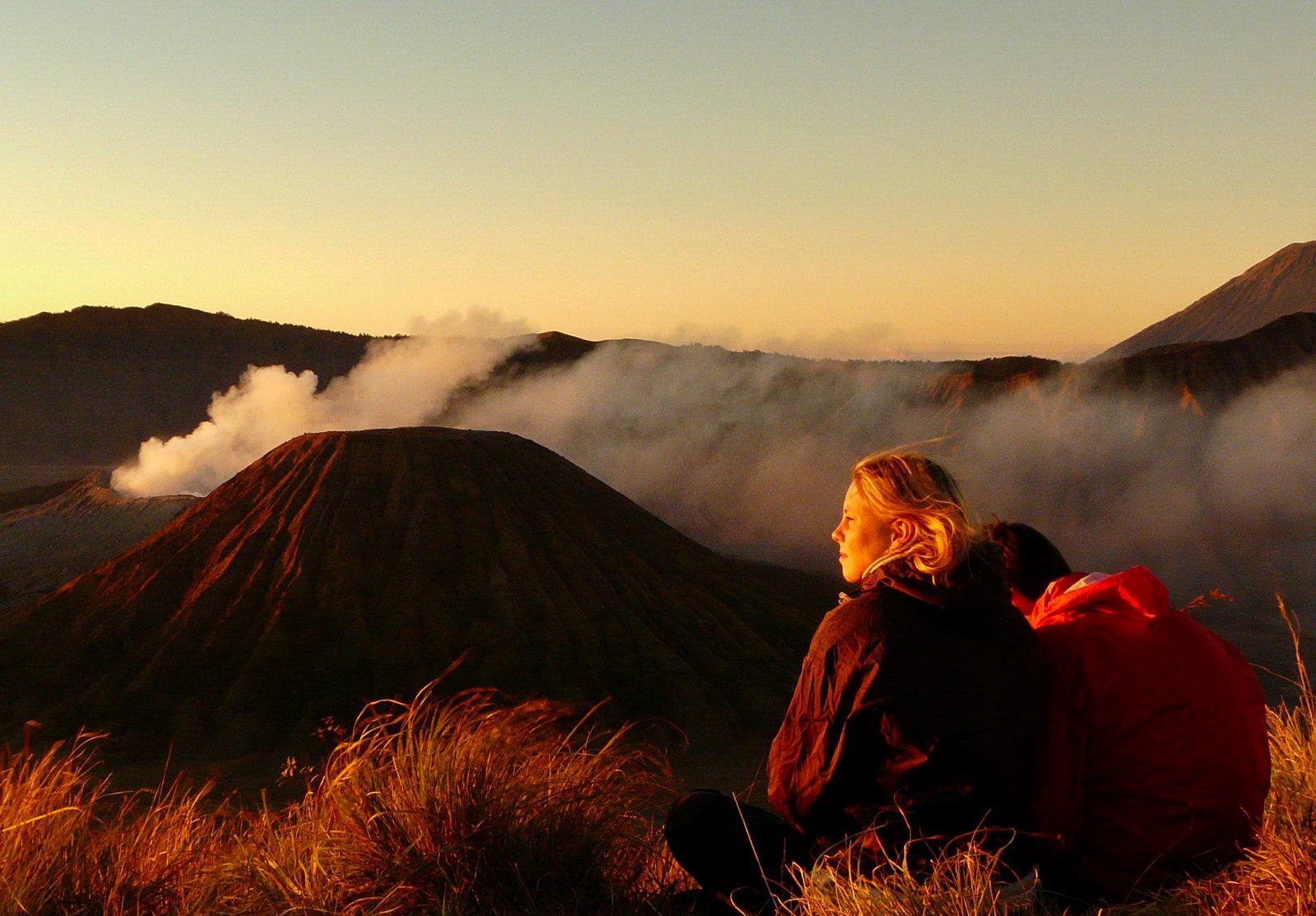 DELTA GLOBAL Tour & Travel: Enjoying The Beautiful Sunrise at Bromo ...