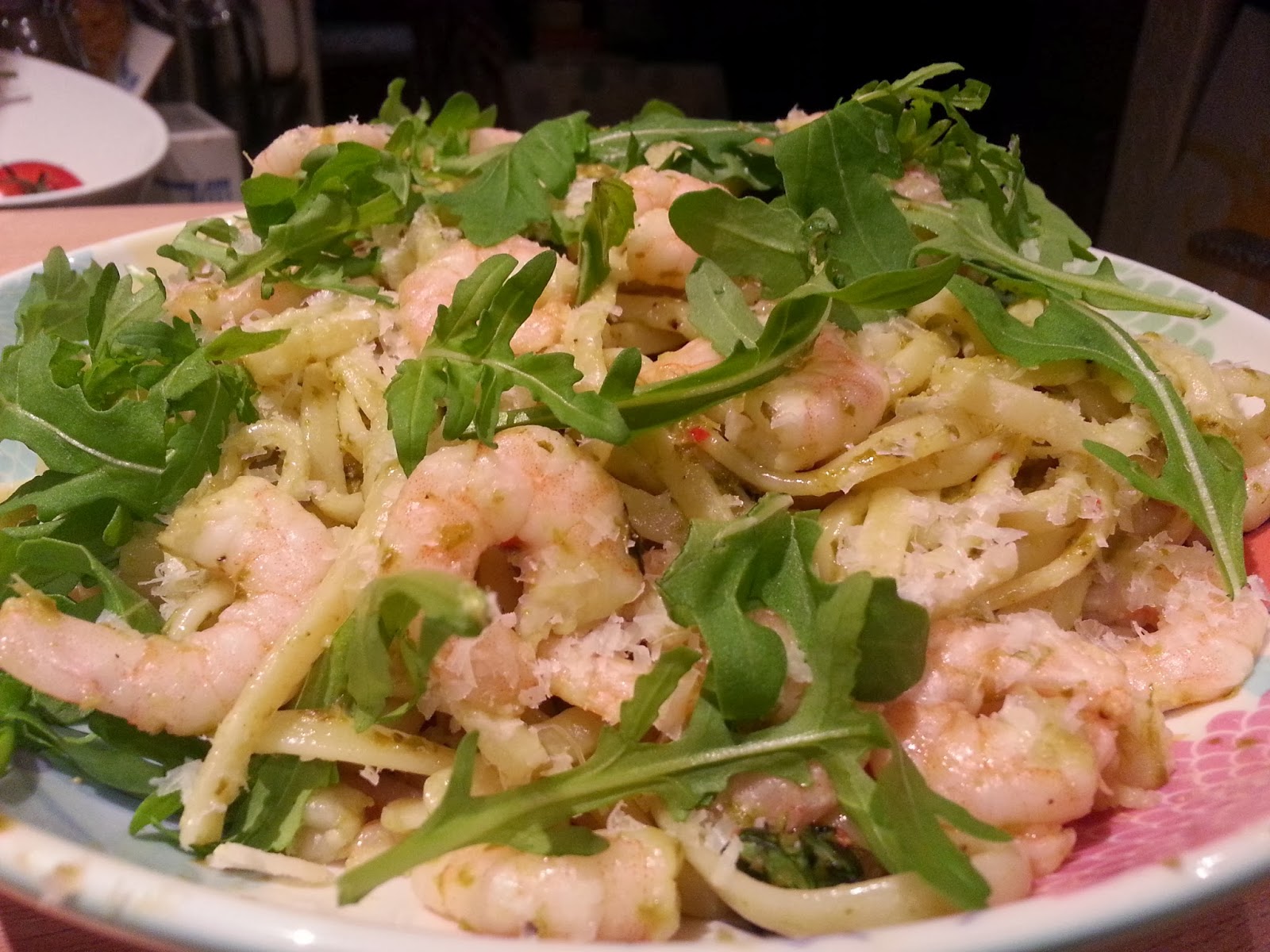 Slimming World Delights: Pesto Linguine with Shrimp and Rocket