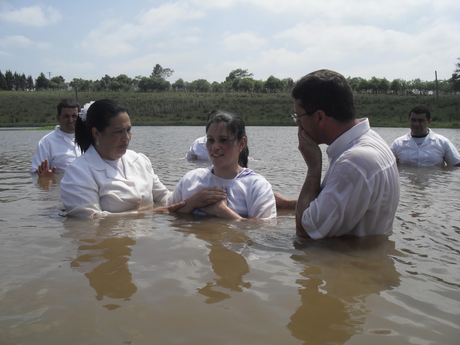 Catedral da Salvação: O Maior Batismo nas Águas Da Região de Alvorada