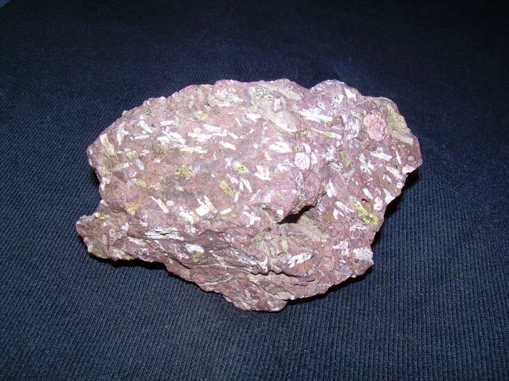 Andesita (Roca) ~ Mineraland Chile