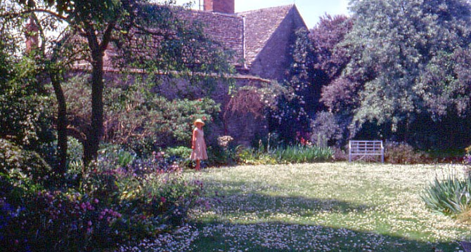 Exploring European Garden Art and Culture