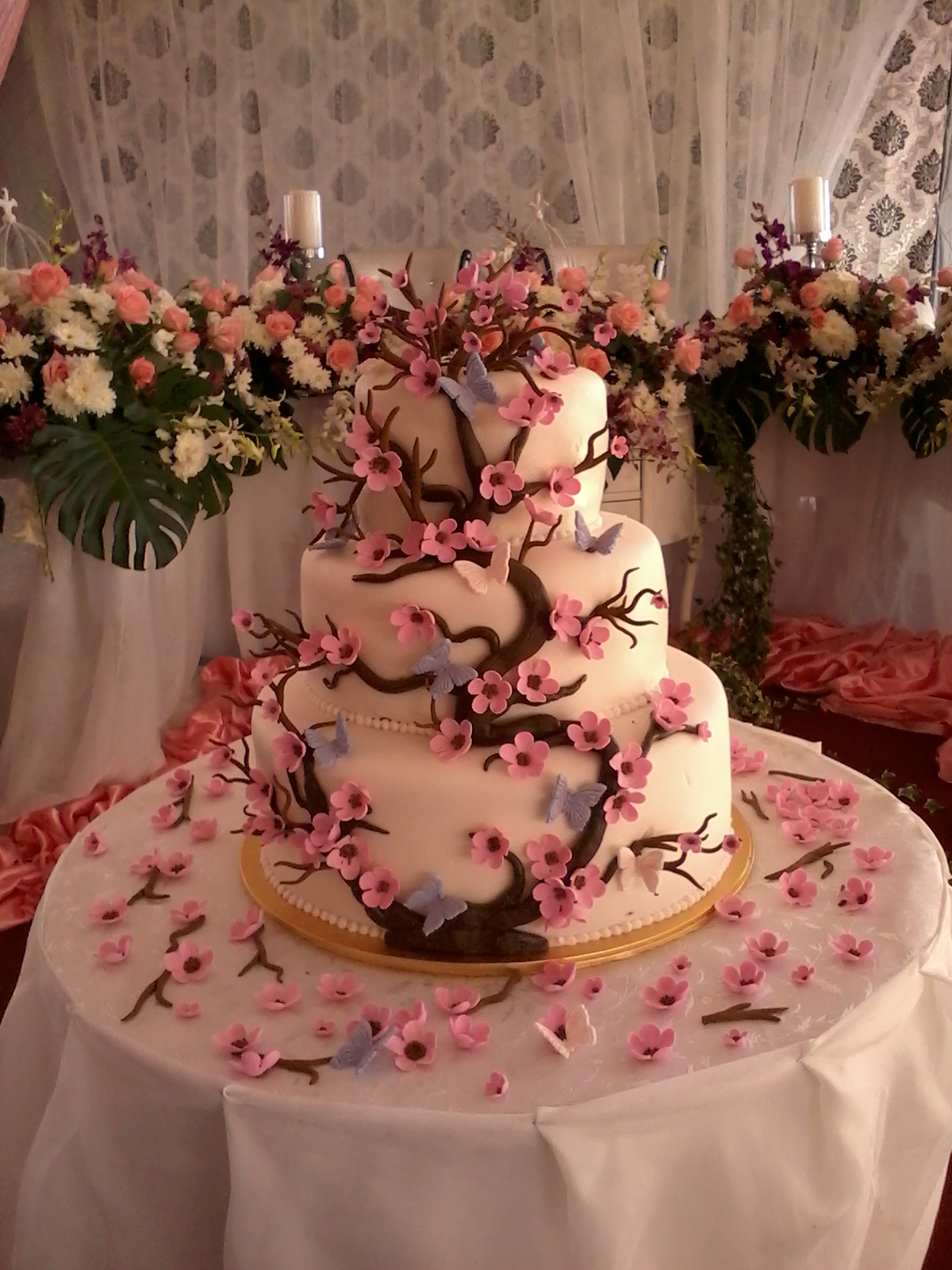 jujucupcakes: Sakura Wedding Cake