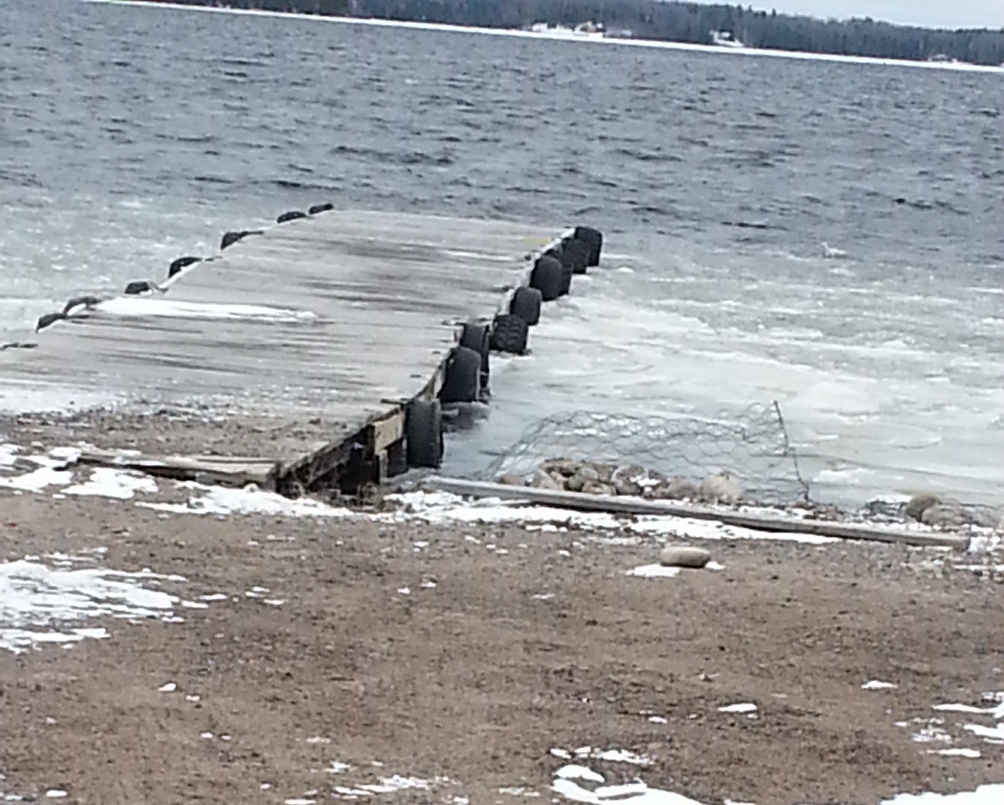 Bow Narrows Camp Blog on Red Lake Ontario: Red Lake escapes big storm ...