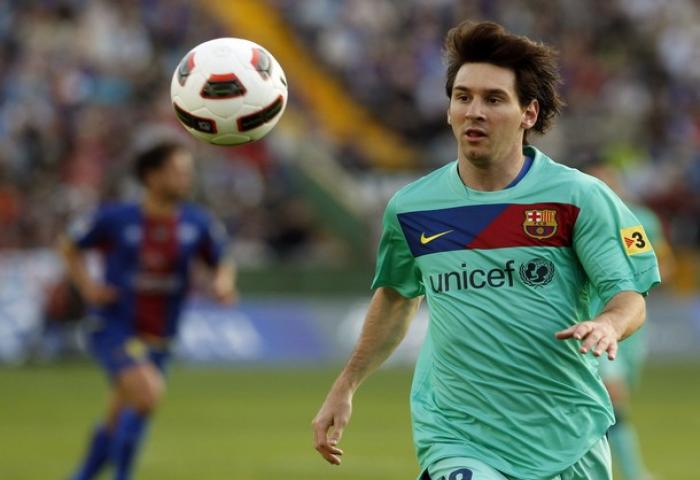 Wallpaper World: God Of Football "Lionel Messi" Wiki & Pictures
