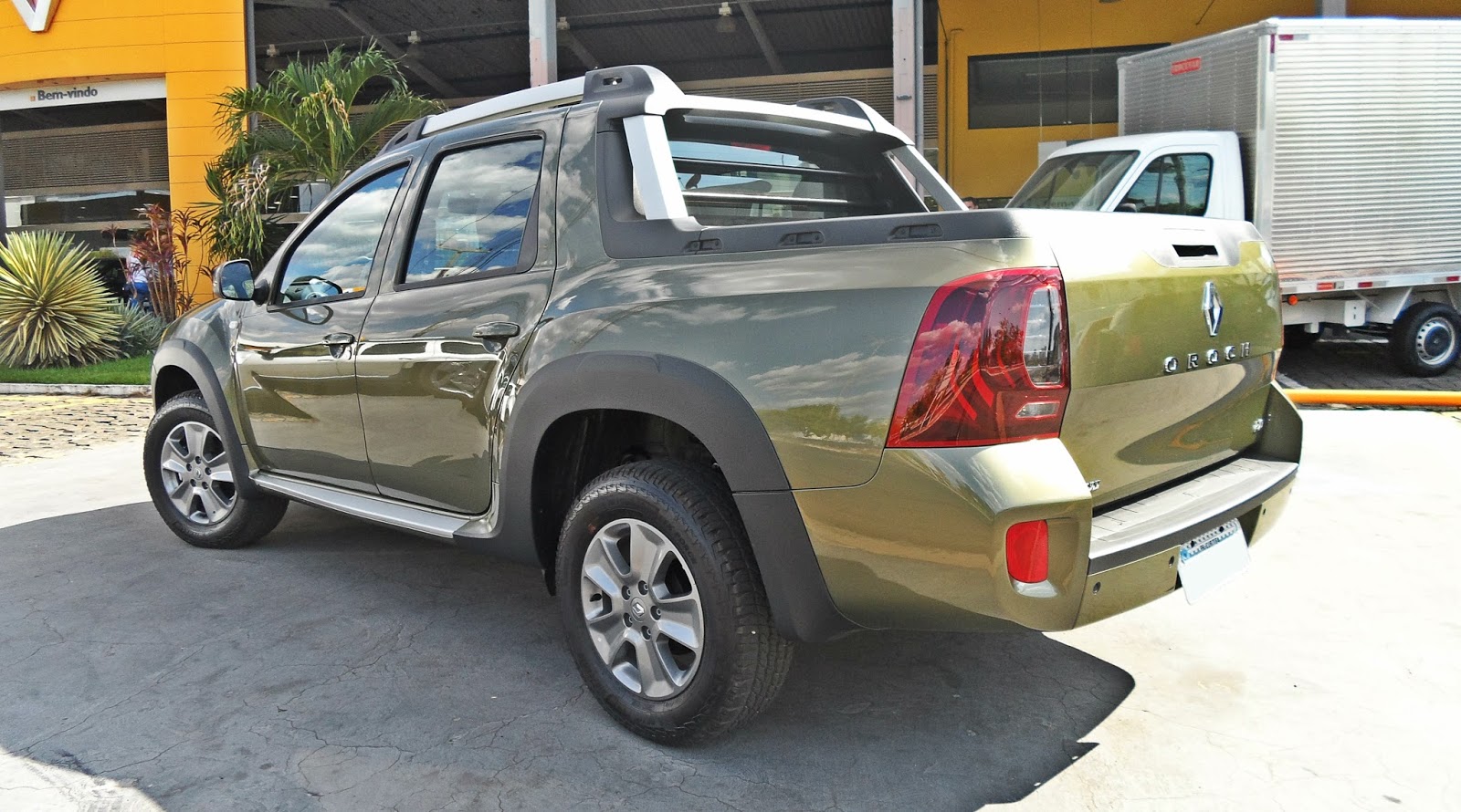 Primeira volta na Renault Duster Oroch Dynamique 2.0