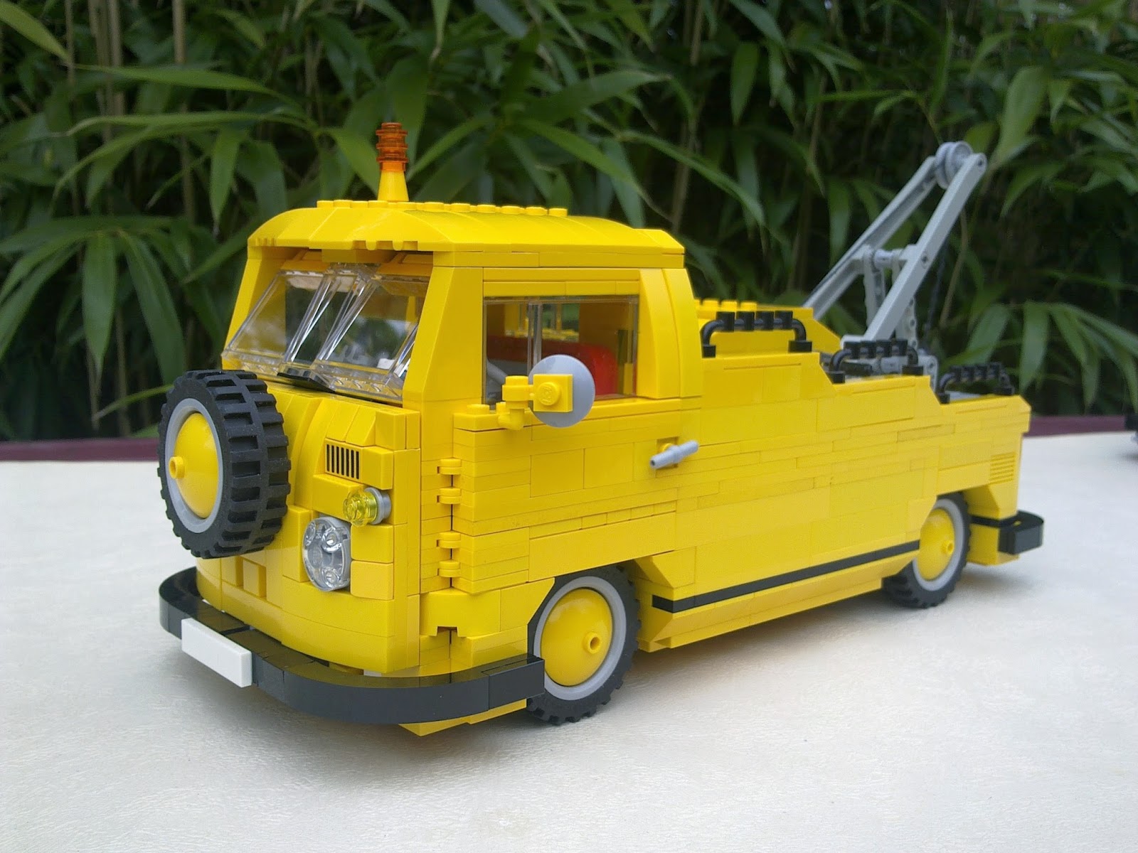 ZerLego Land: VW Bulli ADAC Abschleppwagen