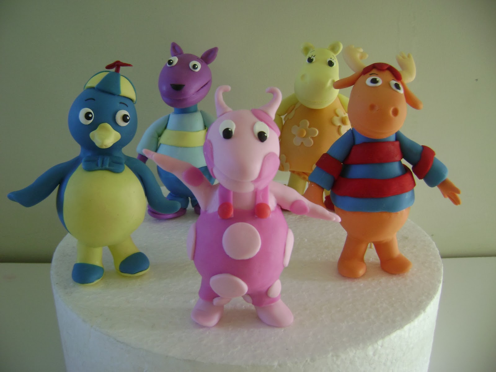 Kantinhodaiara.blogspot.com.br: Backyardigans