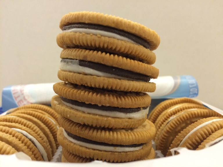 Dying for Chocolate: Oreo S'mores aka S'moreos