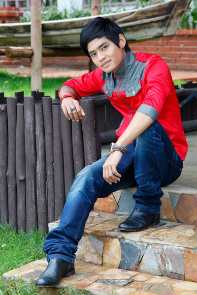 M y a n m a r H u n k s: Myint Myat by Photo Nyar Na